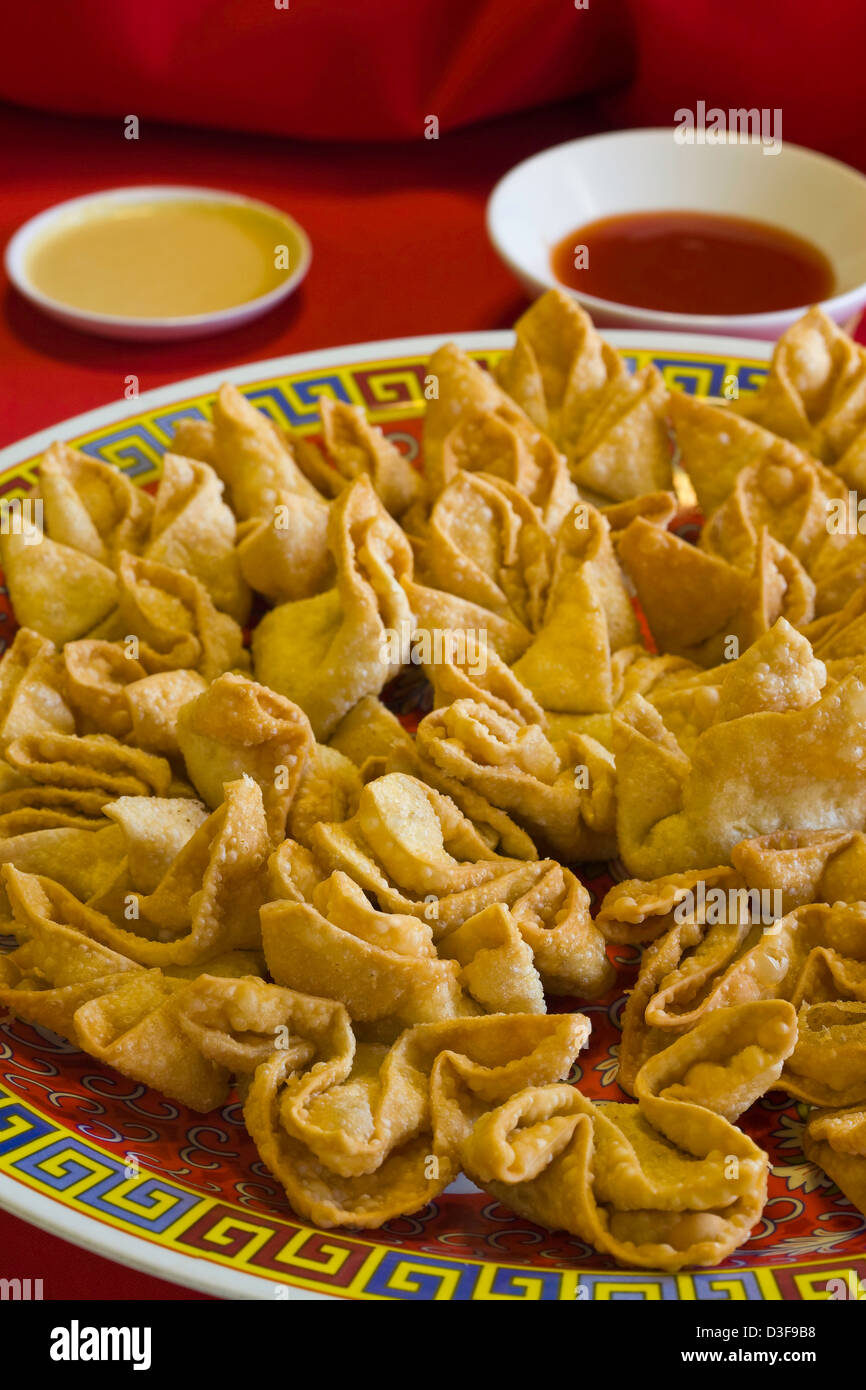 Crab Puffs Appetizer Chinese food Stock Photo - Alamy