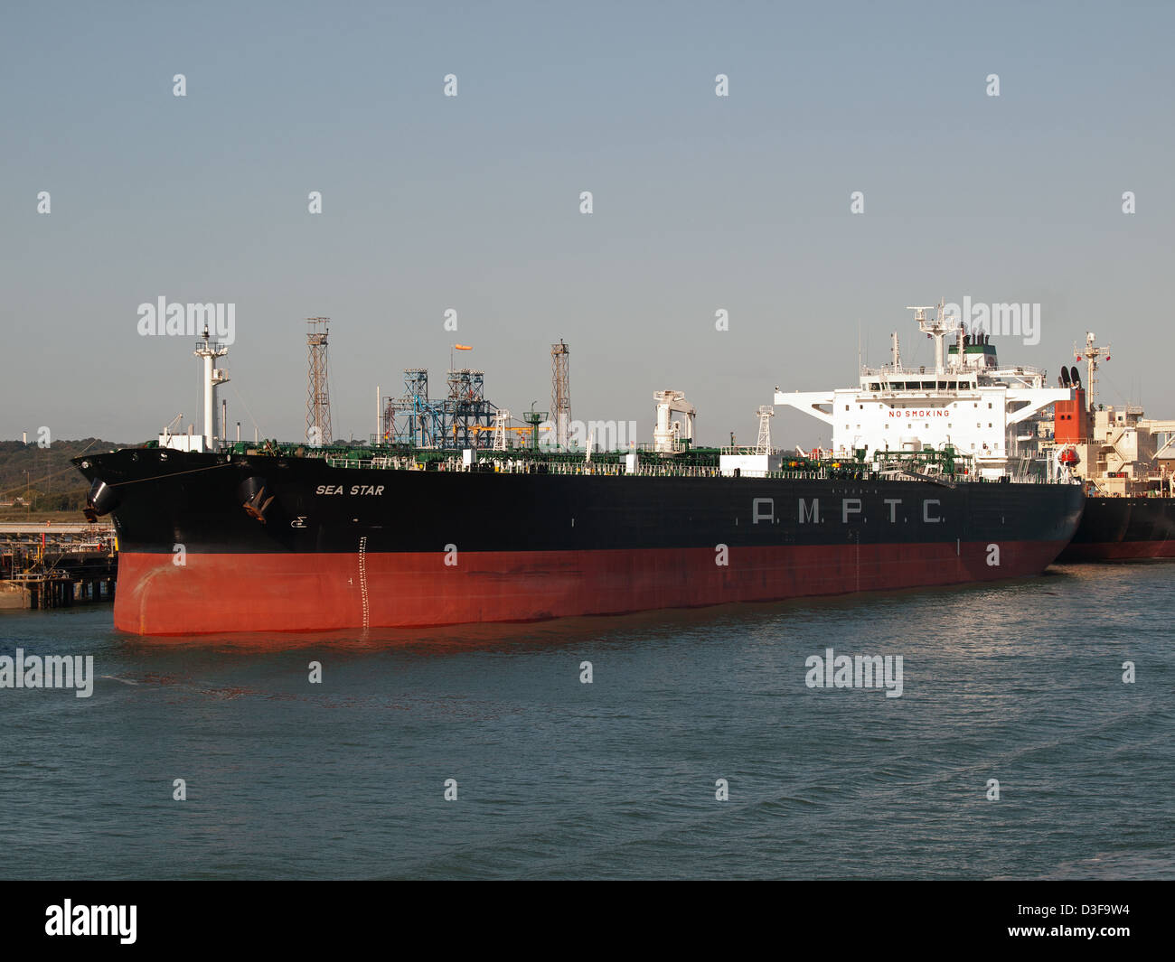 Oil tanker Sea Star berthed at the Esso Fawley oil refinery Hampshire ...