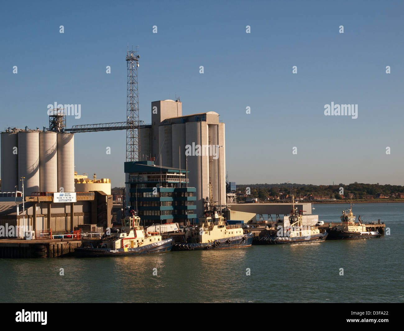 Southampton vts hi-res stock photography and images - Alamy