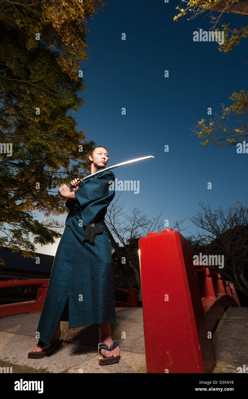 Samurai warrior katana sword fighting hi-res stock photography and ...