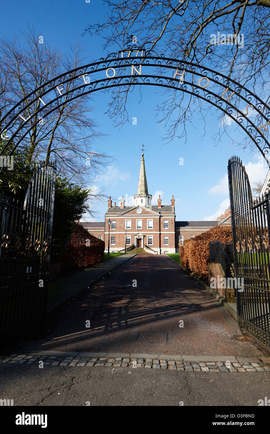 Entrance clifton house belfast hi-res stock photography and images - Alamy