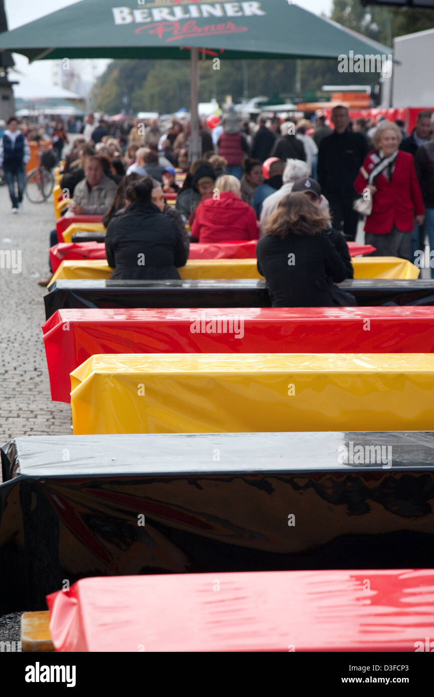 Berlin, Germany, visitors to the festival for the Day of German Unity ...