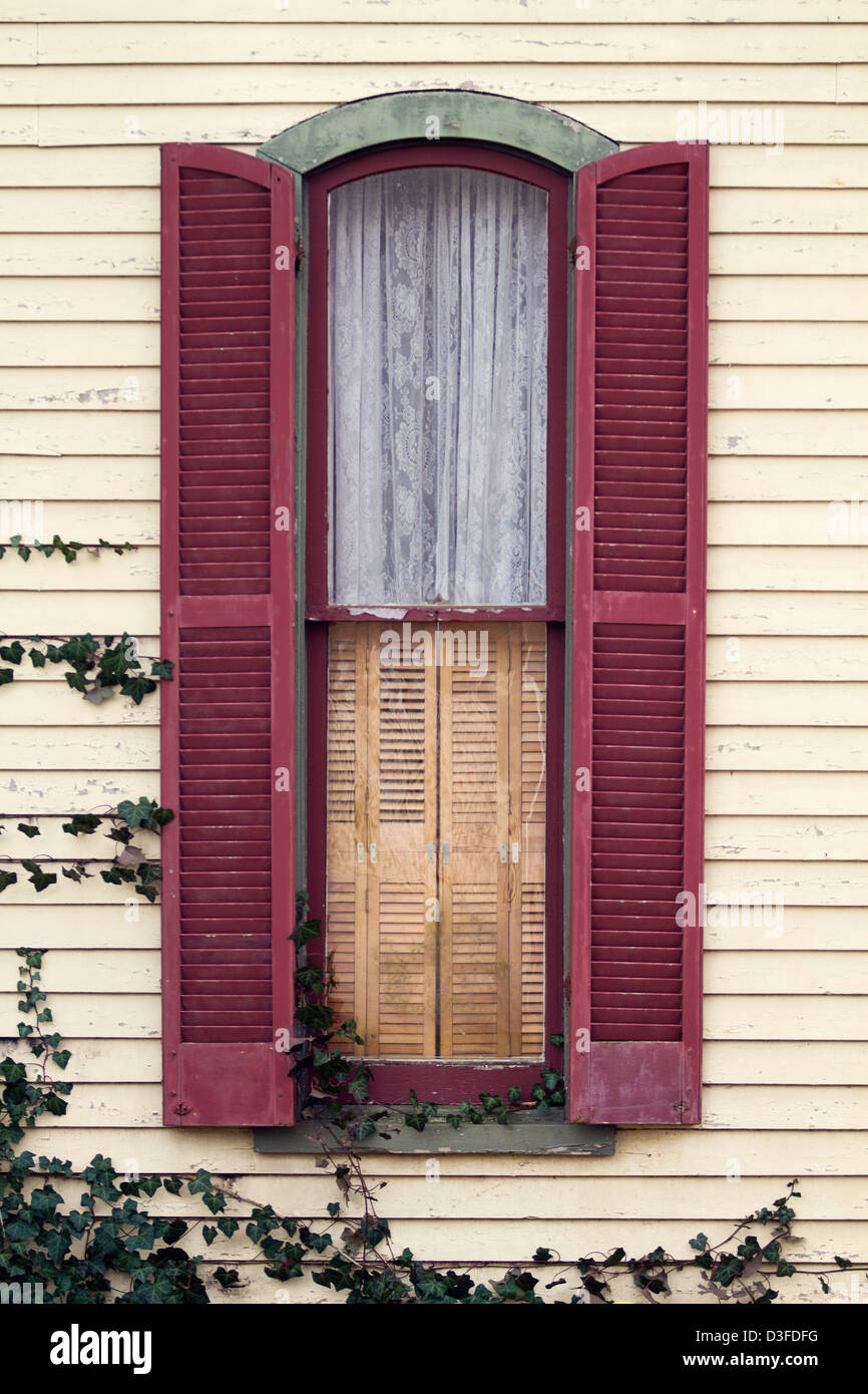 The window of an abandoned house Stock Photo - Alamy