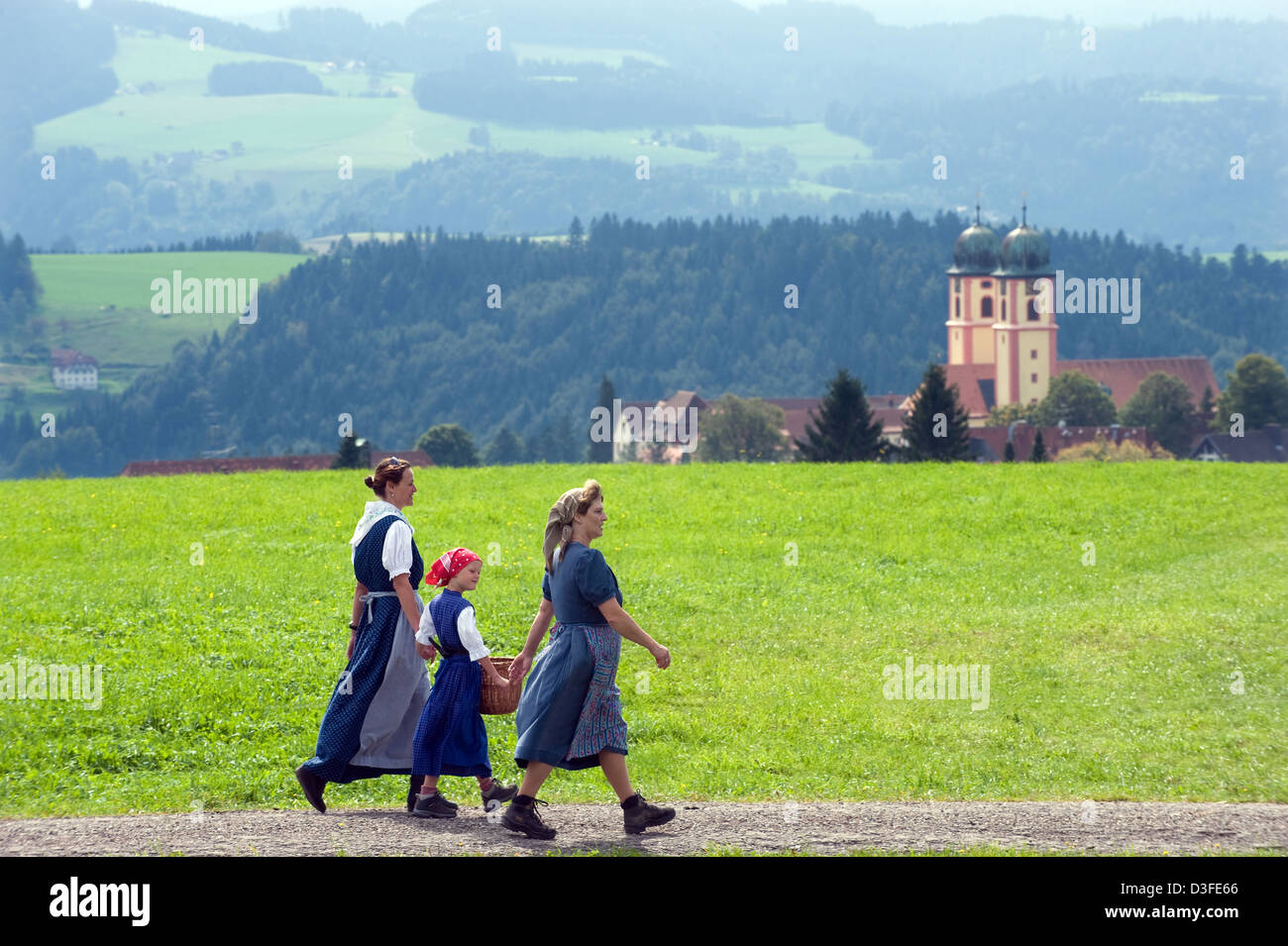 German peasant girl hi-res stock photography and images - Alamy