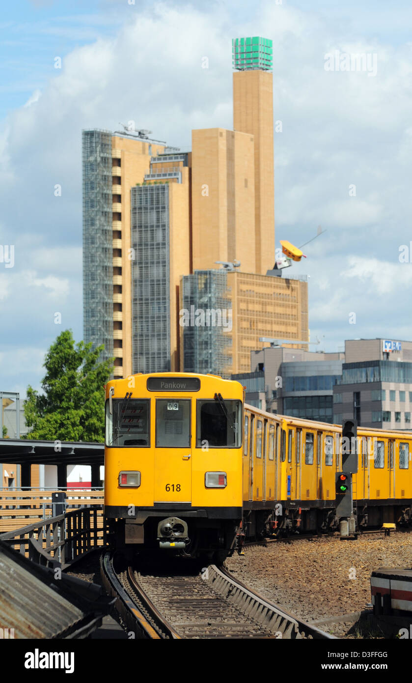 Berlin, Germany, train the underground line U2 BVG Gleisdreieck, in the ...