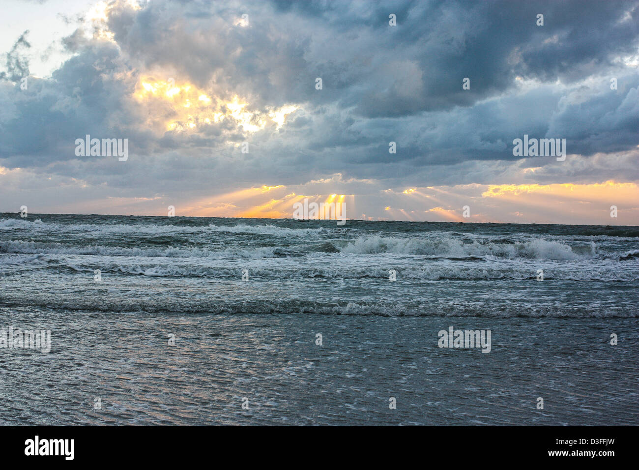 Sun rays clouds florida hi-res stock photography and images - Alamy