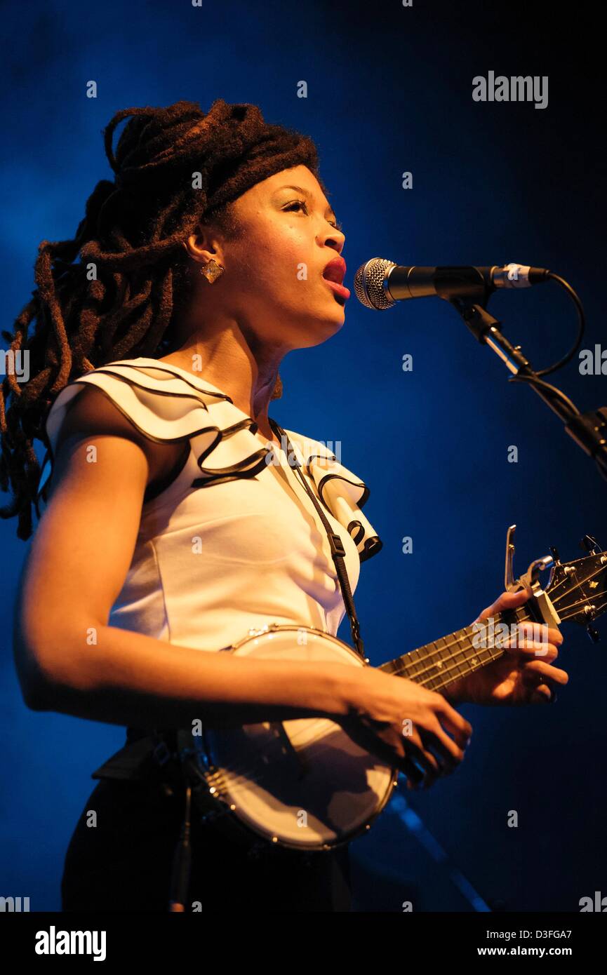 Valerie june picture hi-res stock photography and images - Alamy