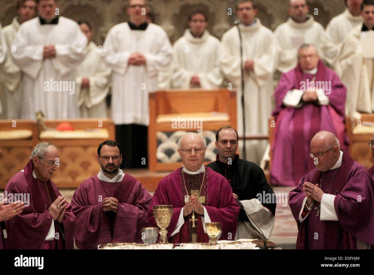 The bishops of the German Bishops Conference celebrate the opening mass ...
