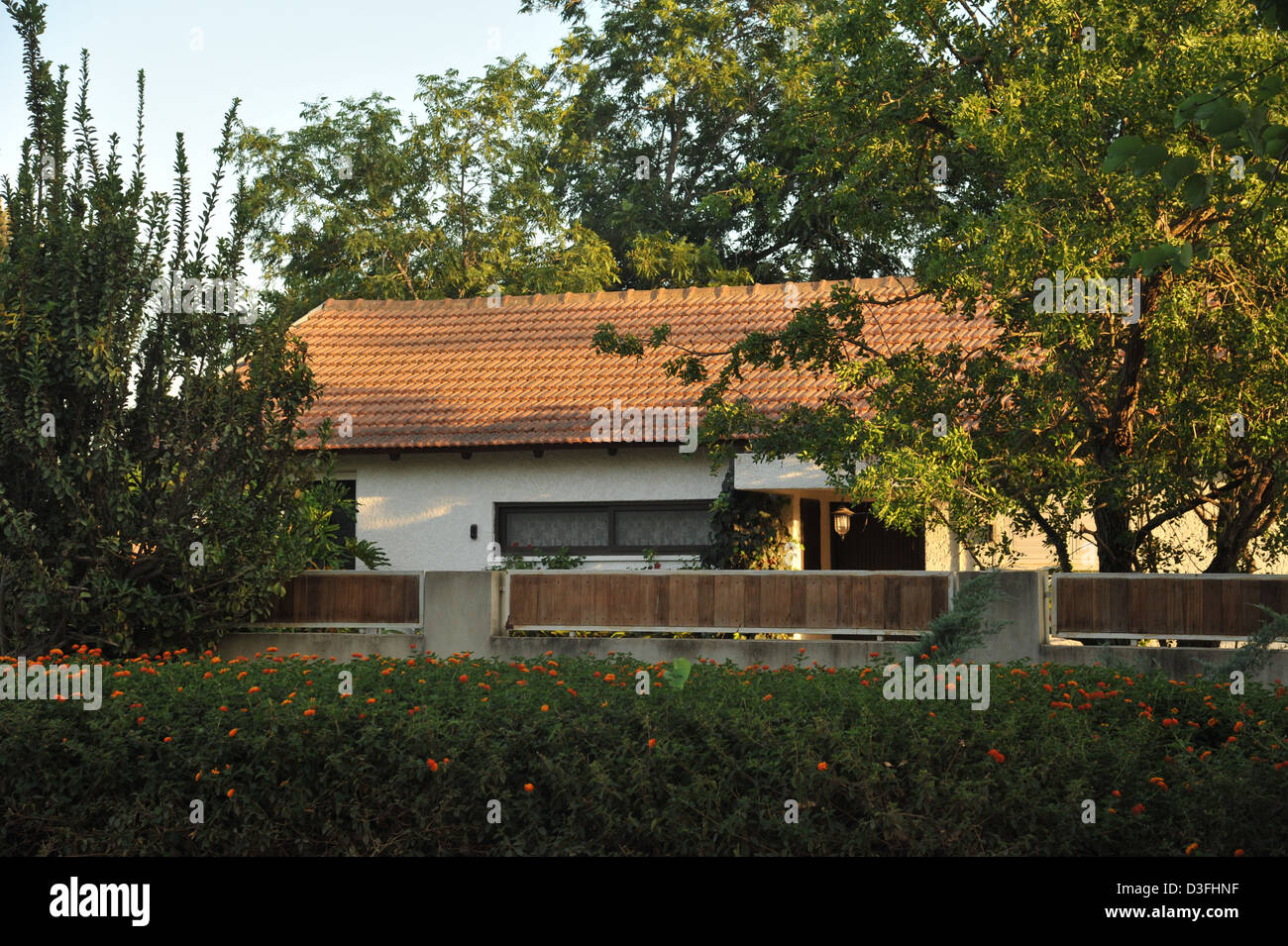 rural house with garden Stock Photo - Alamy