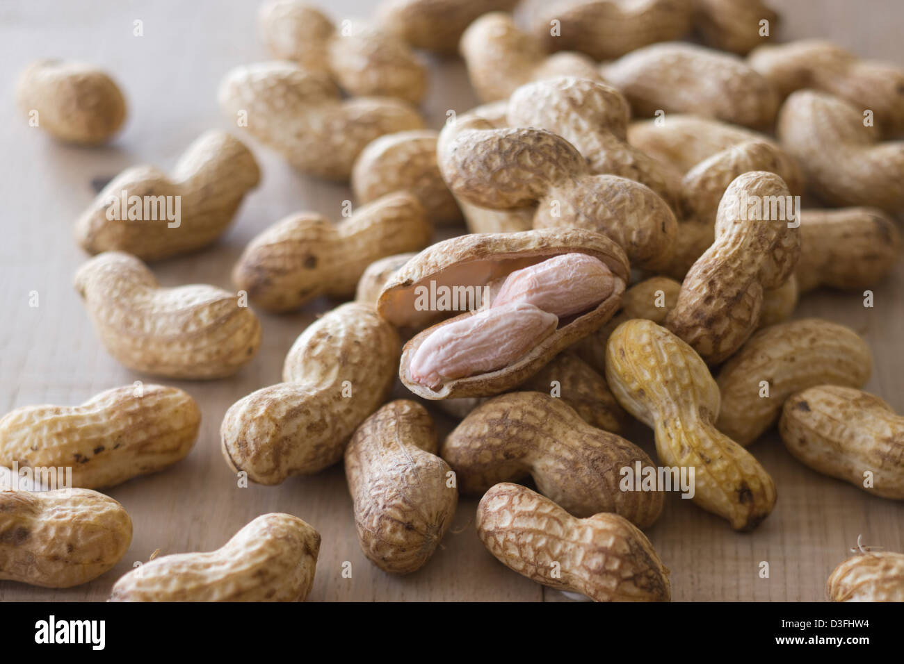 Peanut shell hi-res stock photography and images - Alamy