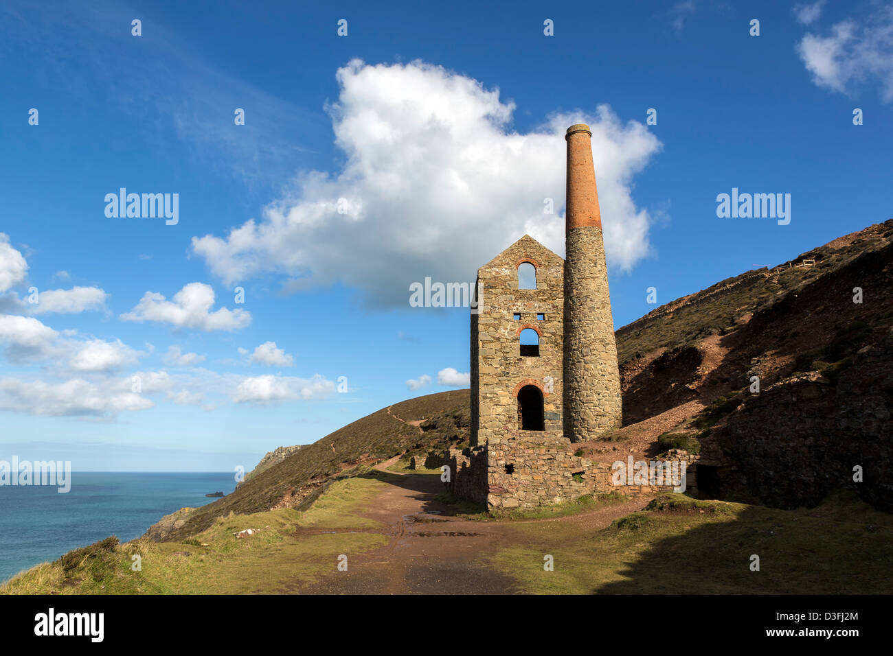 Old cornish building hi-res stock photography and images - Alamy