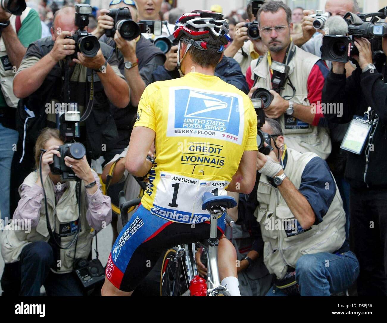 (dpa) - US cyclist and front-runner Lance Armstrong (Team US Postal ...