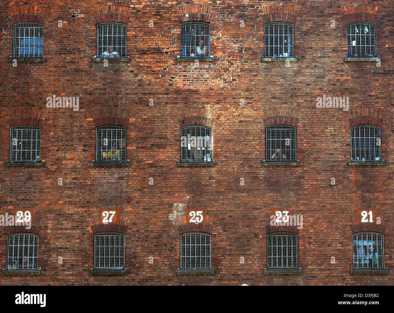 A window with bars in a justice prison hi-res stock photography and ...