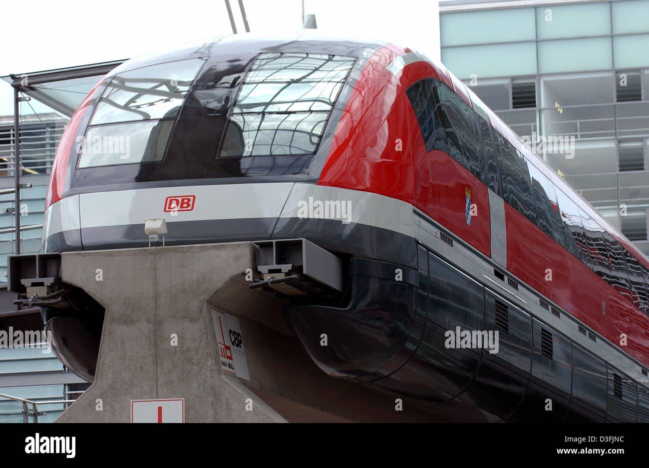 (dpa) - A Transrapid superspeed maglev train is pictured at the new ...