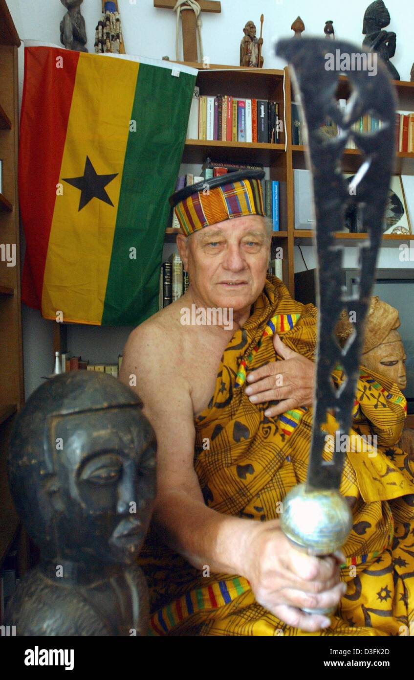 Ashanti tribe ghana hi-res stock photography and images - Alamy