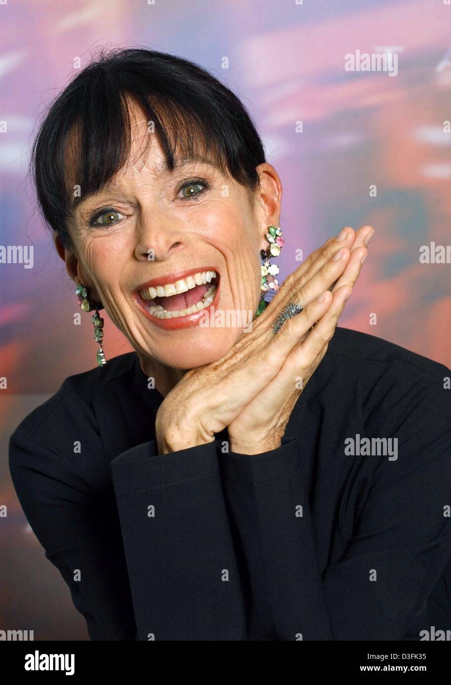 Arts culture entertainment ace cinema celebrities smiling actress ...