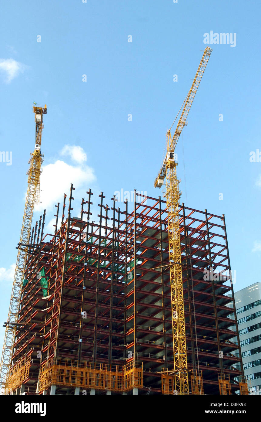 (dpa) - A view of a construction site for a highrise building in Busan ...