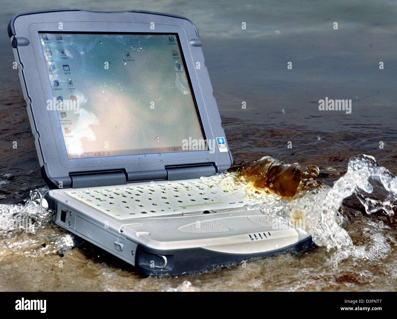 Laptop computer on desert sand High Resolution Stock Photography and ...