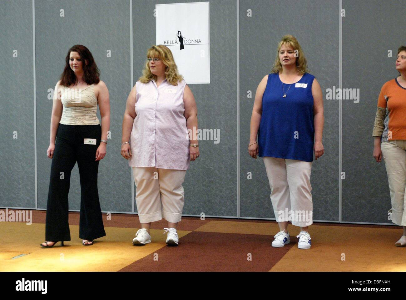 Fashion agency models hi-res stock photography and images - Alamy