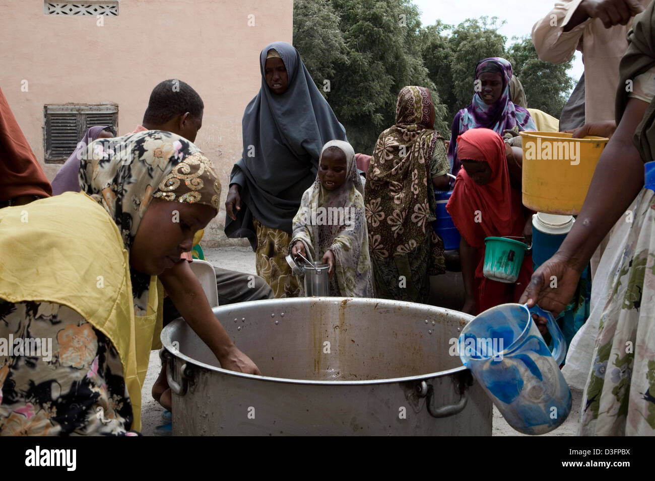 Humanitarian daily ration hi-res stock photography and images - Alamy