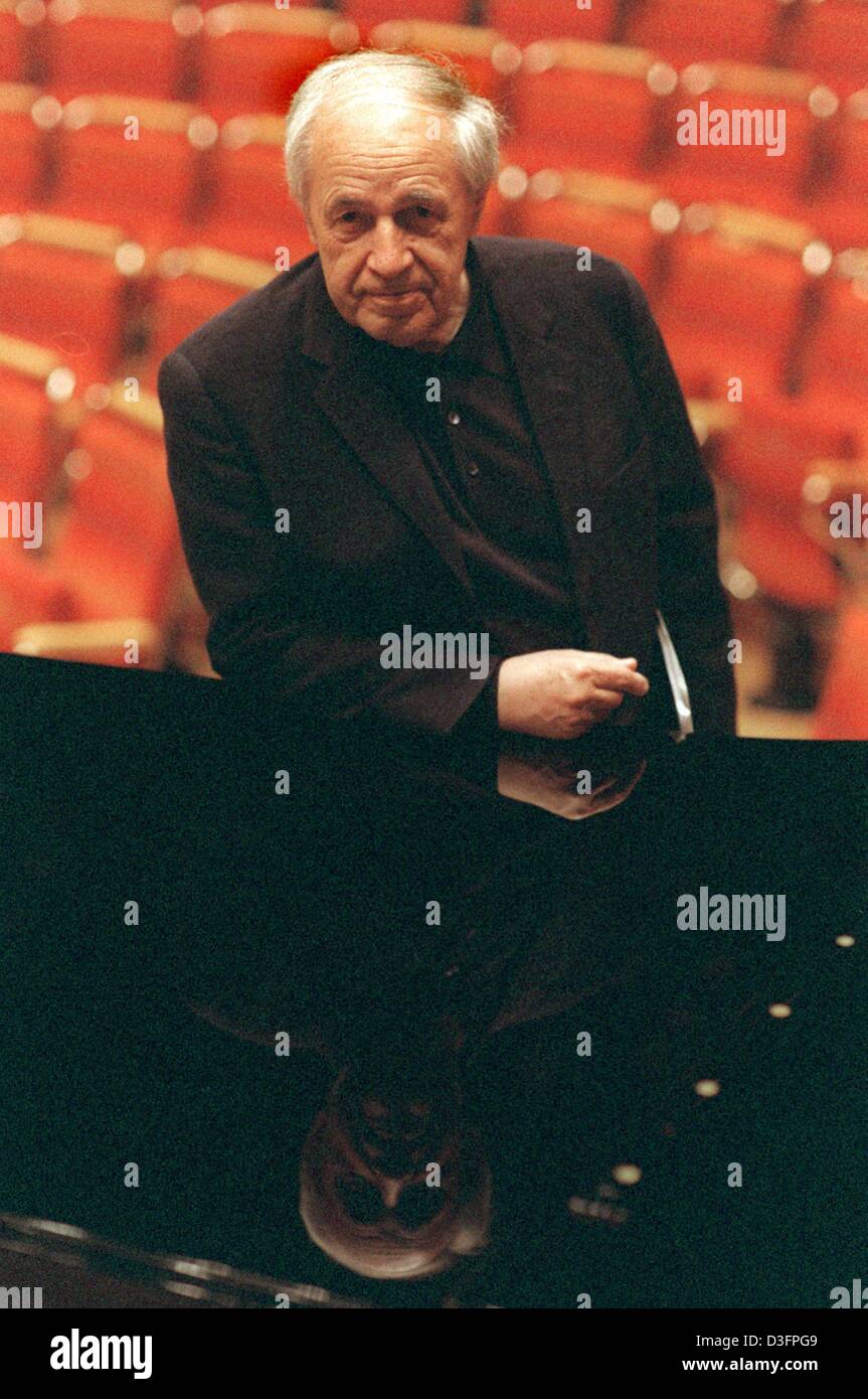 (dpa files) - French composer and conductor Pierre Boulez leans on a ...
