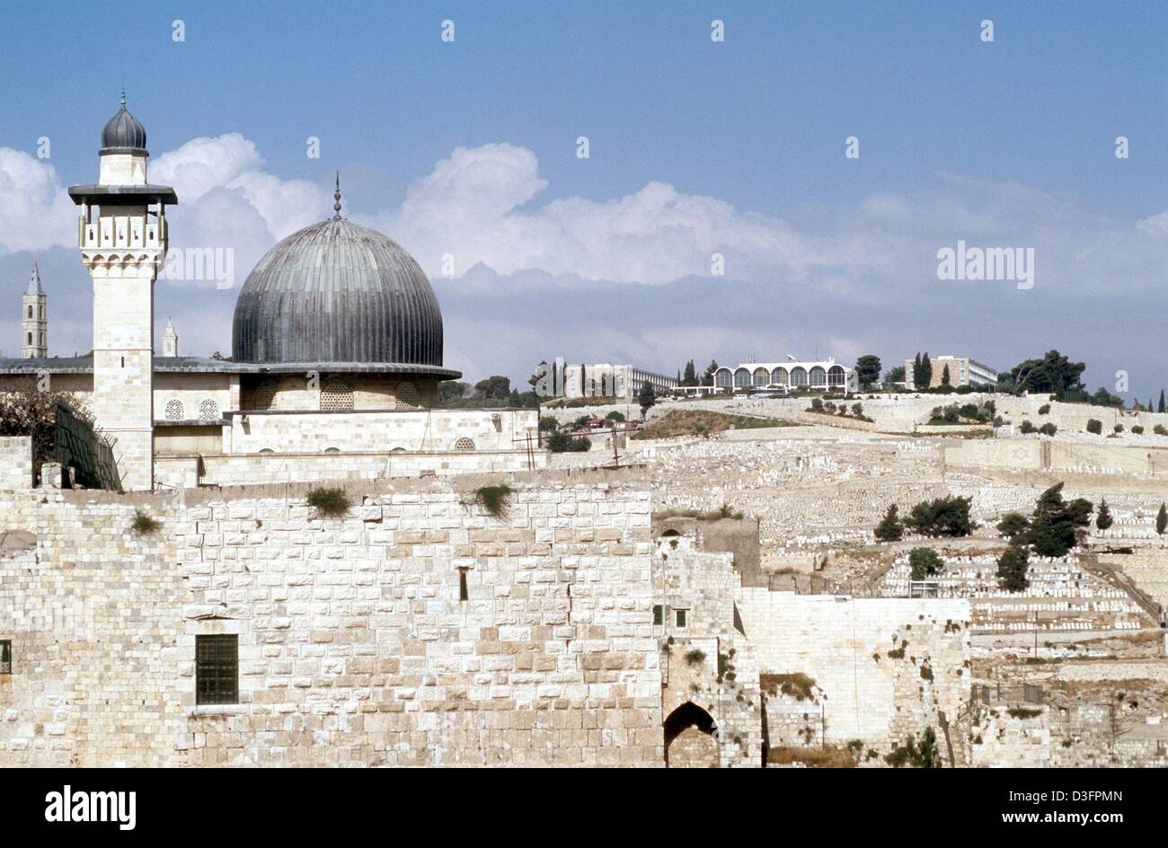 El aqsa mosque in jerusalem hi-res stock photography and images - Alamy