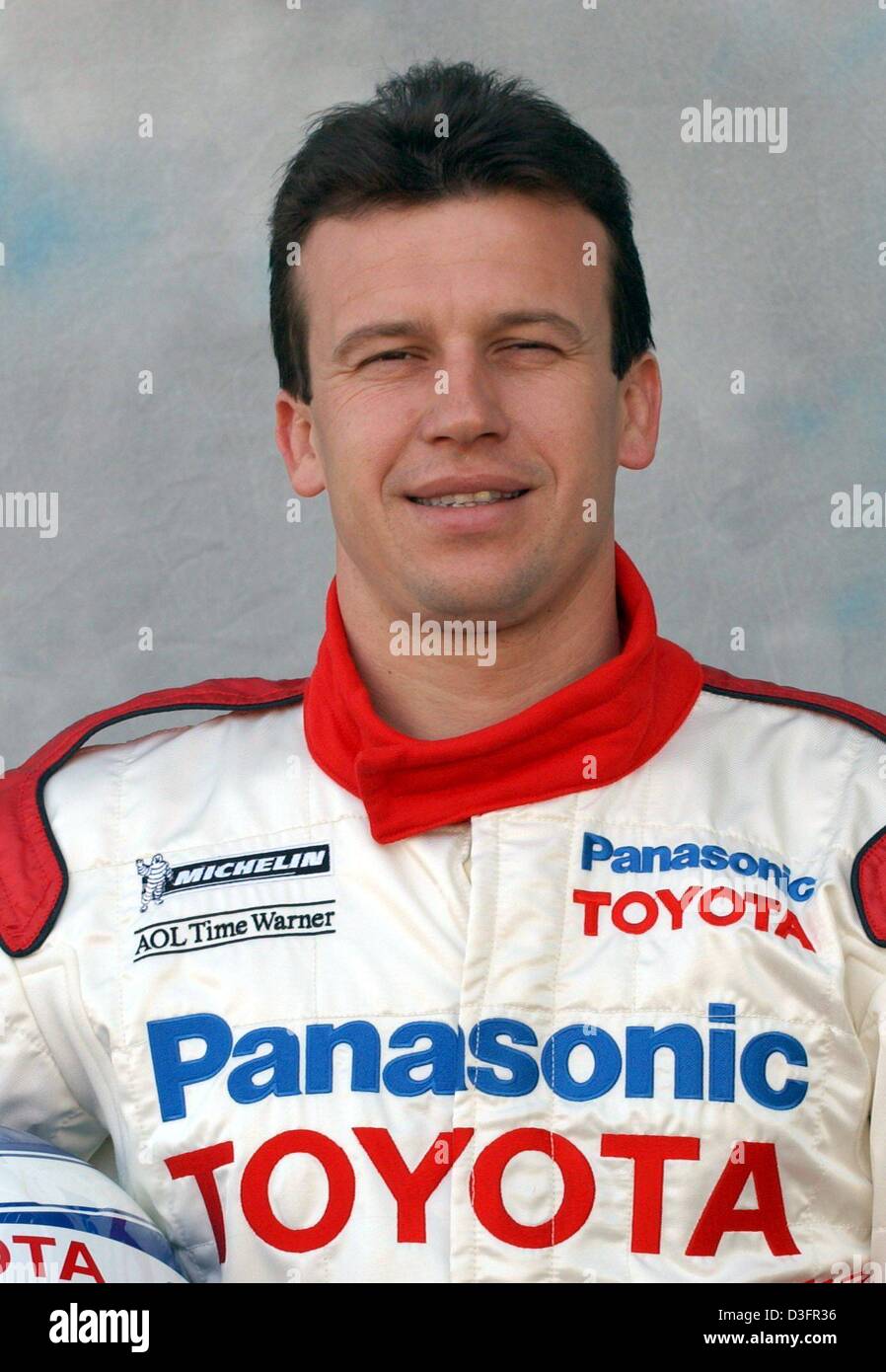 (dpa) - French formula one pilot Olivier Panis (Toyota) poses on the ...
