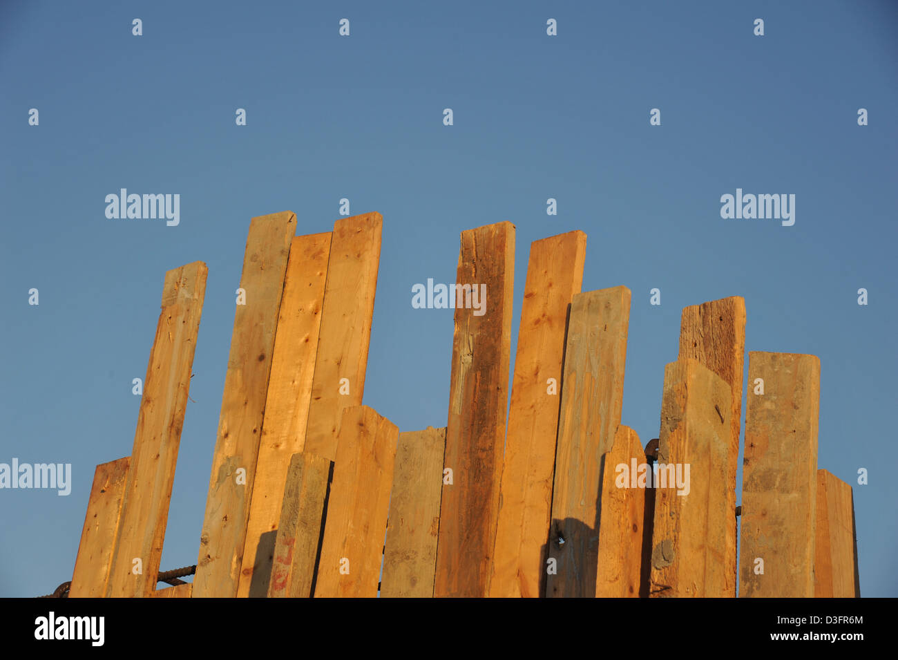 building bridge process Stock Photo - Alamy