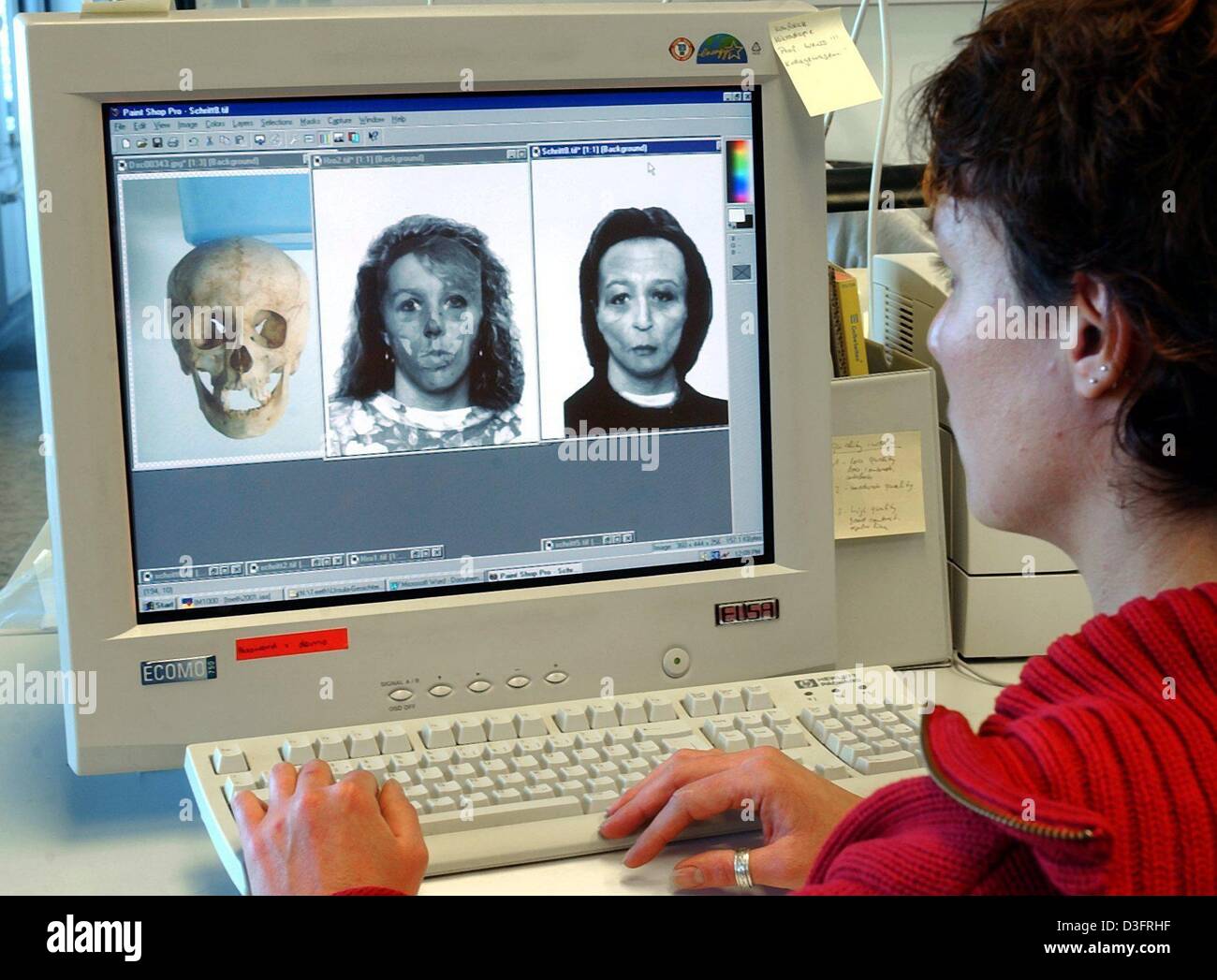 (dpa) - Uta Cleven demonstrates a face reconstruction of an unknown ...