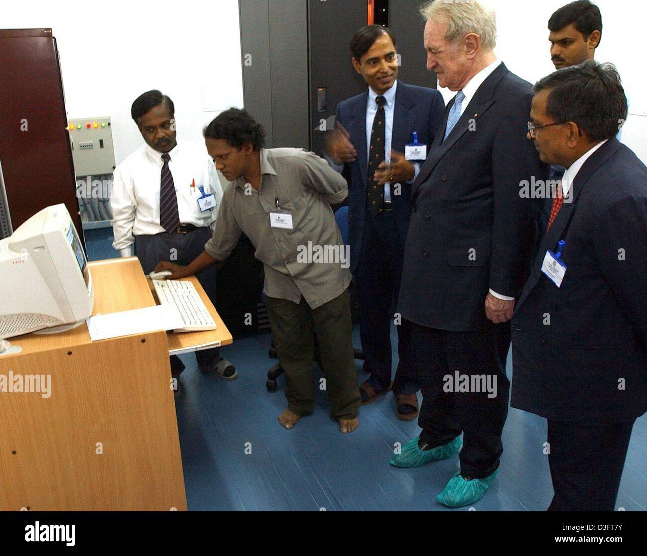 India first computer hi-res stock photography and images - Alamy