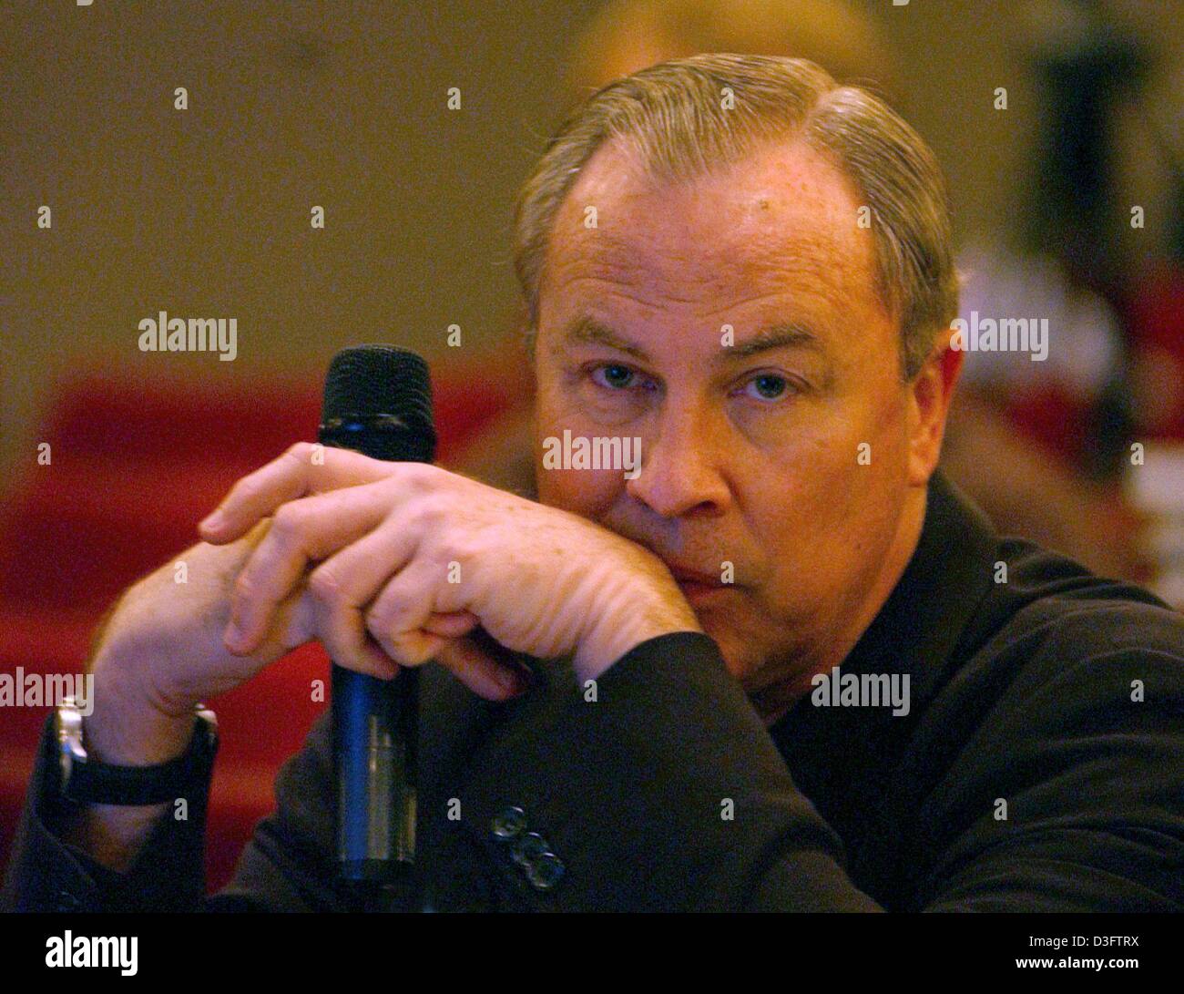 Robert wilson theatre director hi-res stock photography and images - Alamy