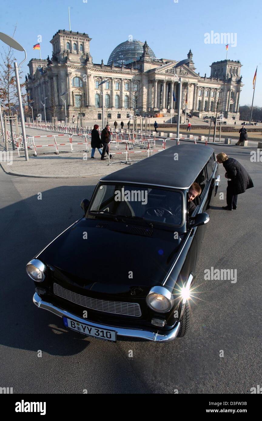 Stretch limousine trabant hi-res stock photography and images - Alamy