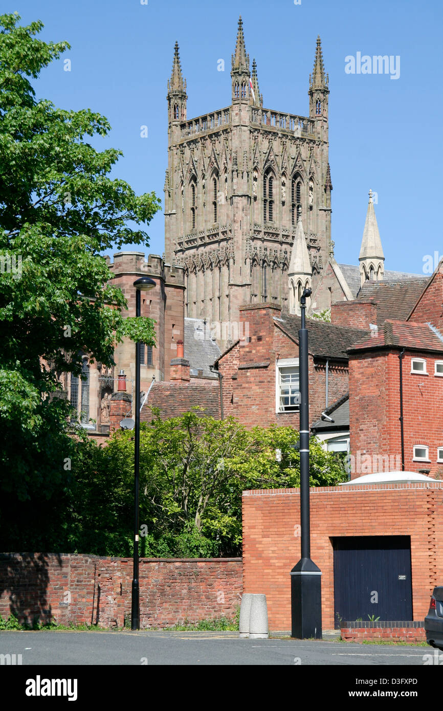 Central tower of worcester cathedral hi-res stock photography and ...