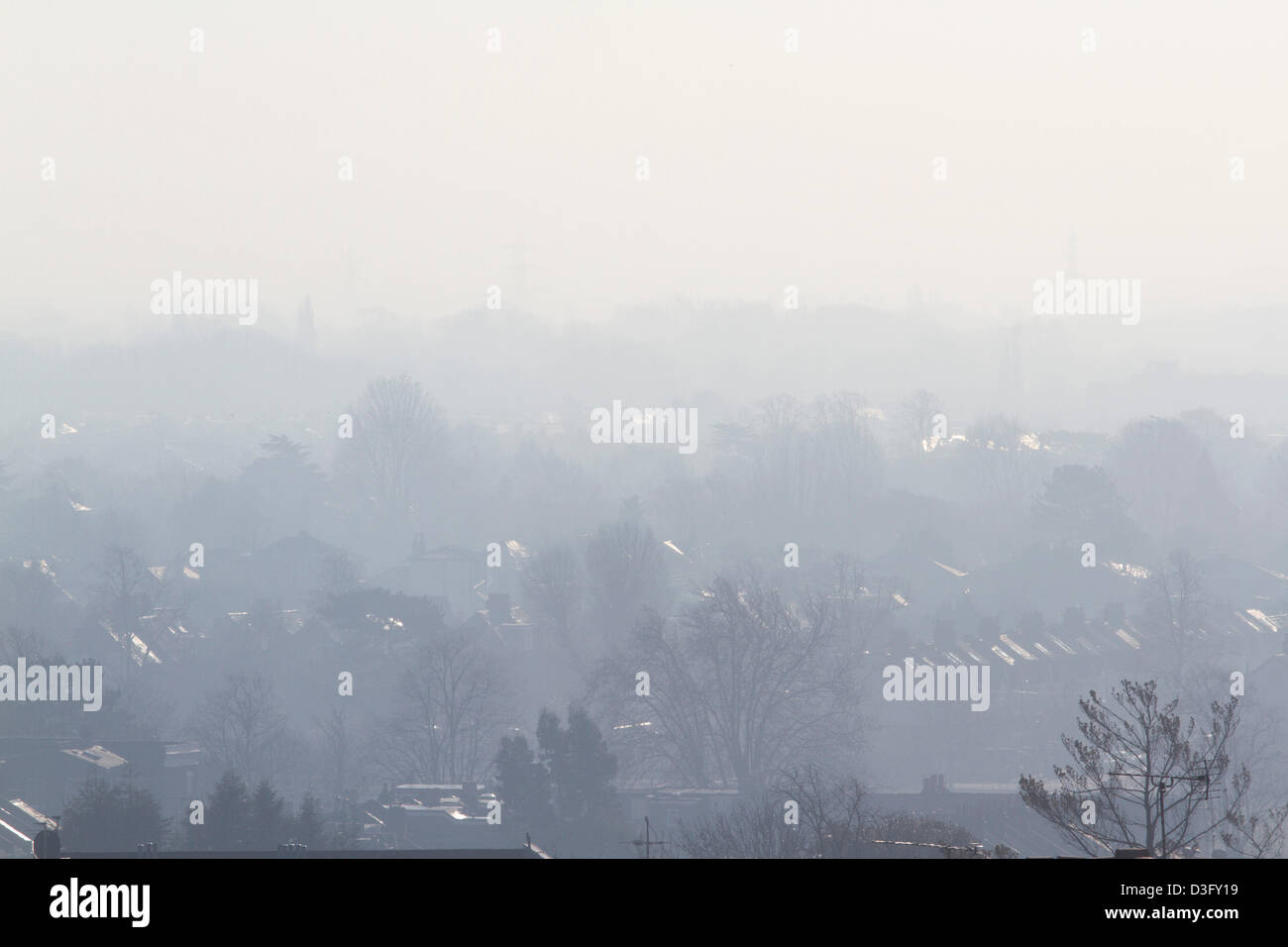 London haze hi-res stock photography and images - Alamy
