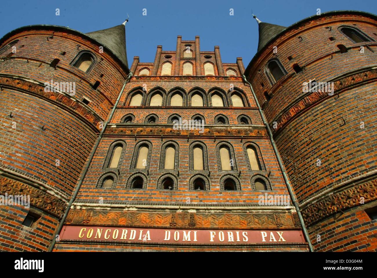 (dpa) - The late Gothic Holsten Gate is the landmark of Luebeck and one ...