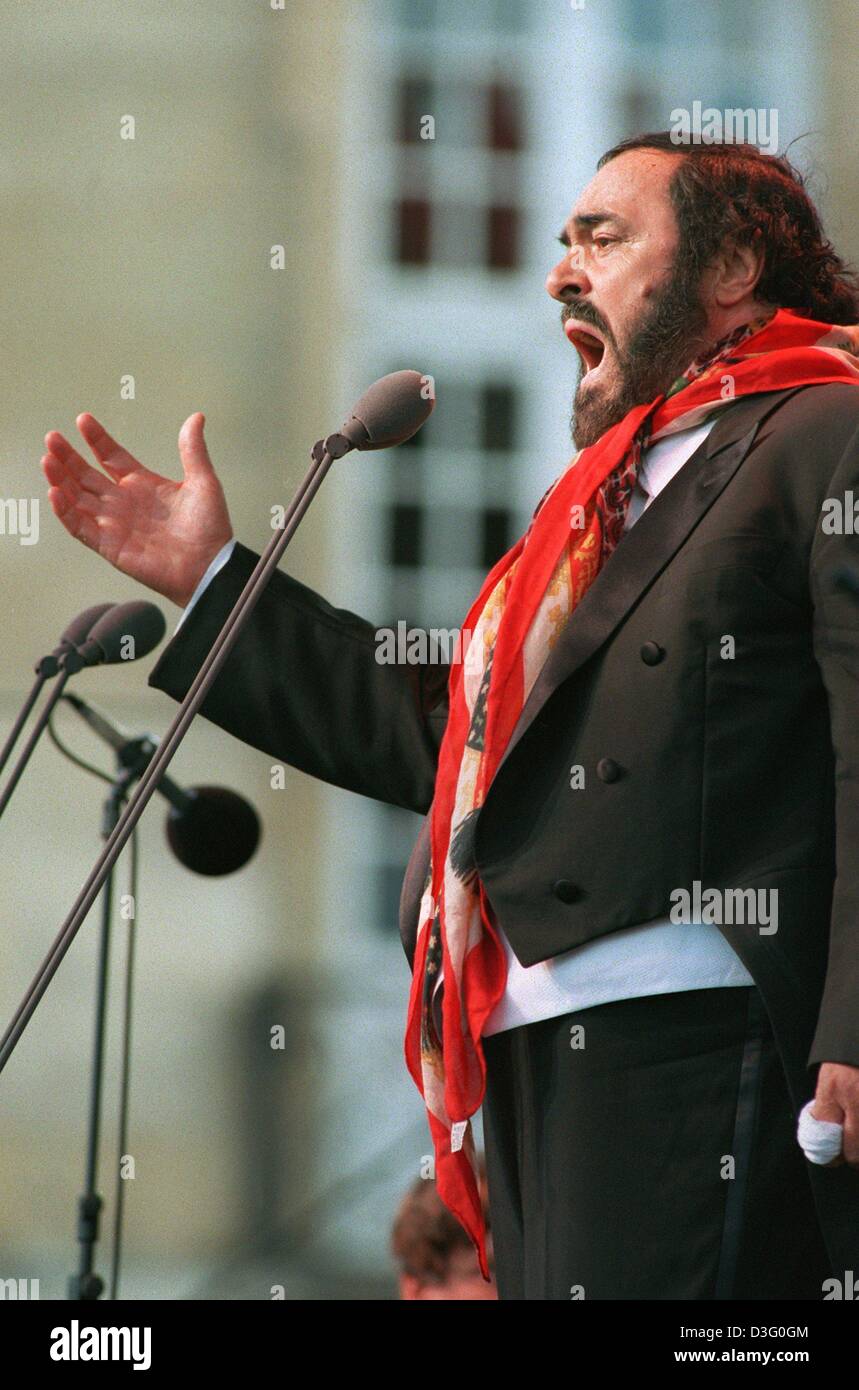 Arts culture entertainment ace music singer tenor singing scarf gesture ...