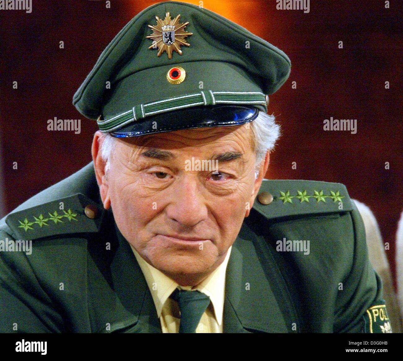 Columbo tv peter falk hi-res stock photography and images - Alamy