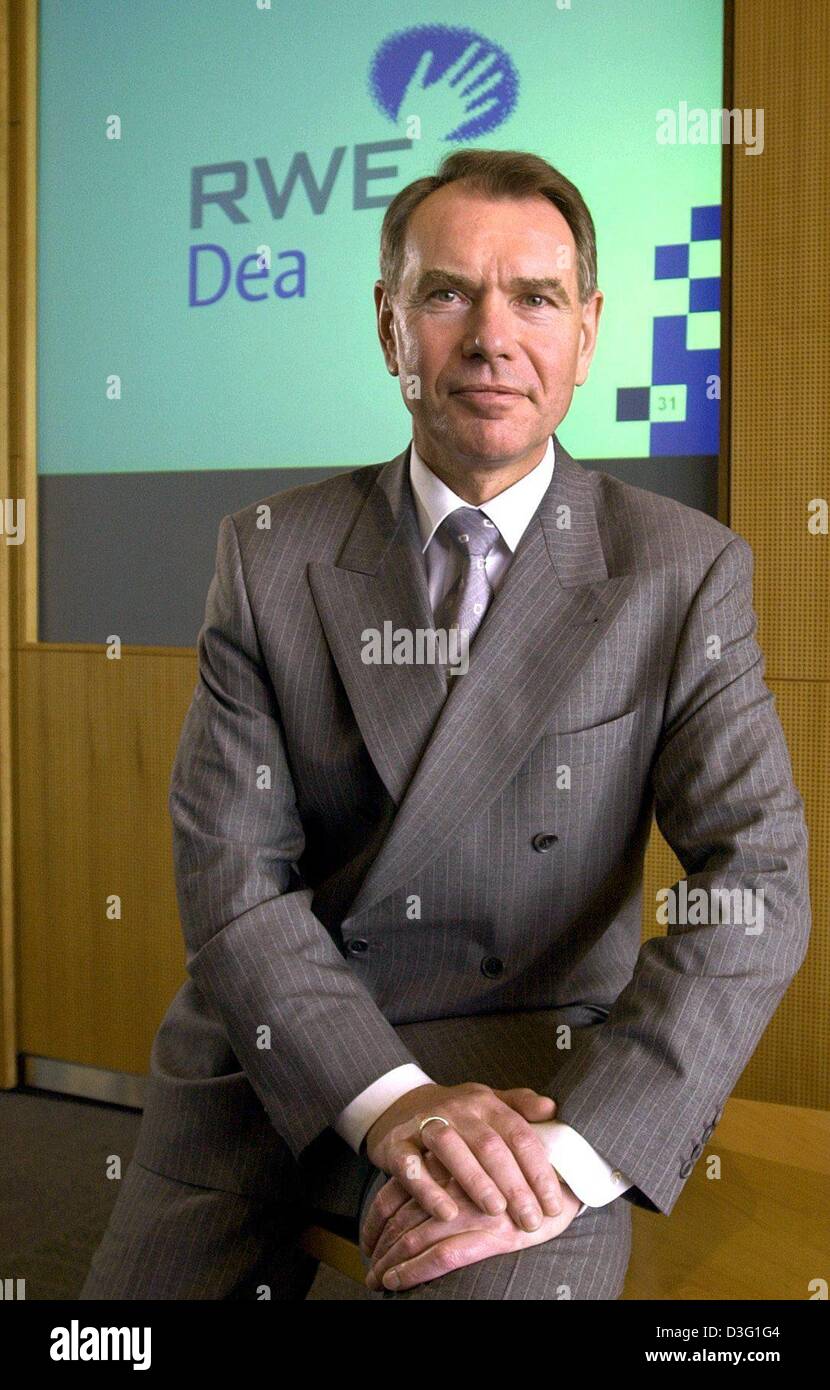 (dpa) - Georg Schoening, speaker of the board of directors of the RWE ...