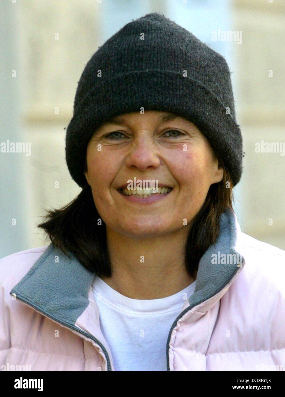 (dpa) - German film director Caroline Link smiles in Munich, 24 March ...