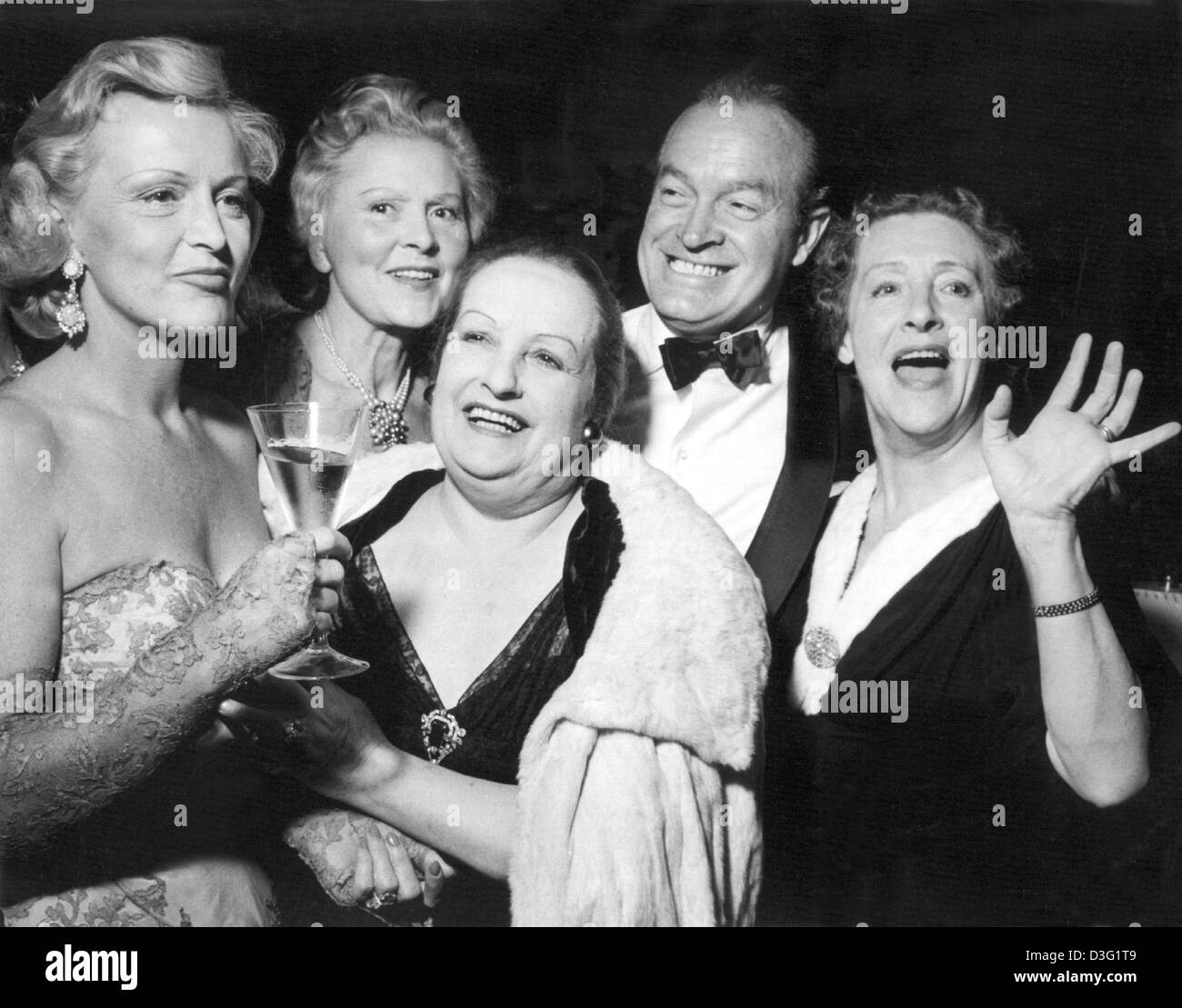 The us poses Black and White Stock Photos & Images - Alamy