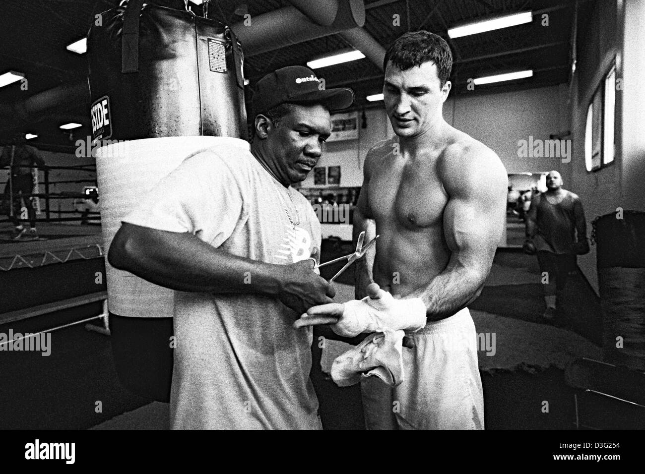 (dpa files) - Ukrainian heavy-weight boxing champion Wladimir Klitschko ...