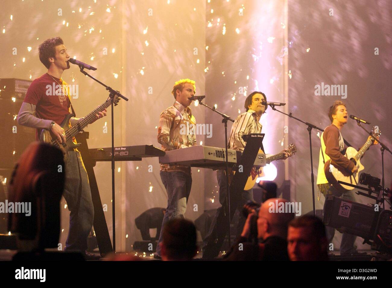 (dpa) - The US boygroup Natural performs during the 'Bravo Supershow ...