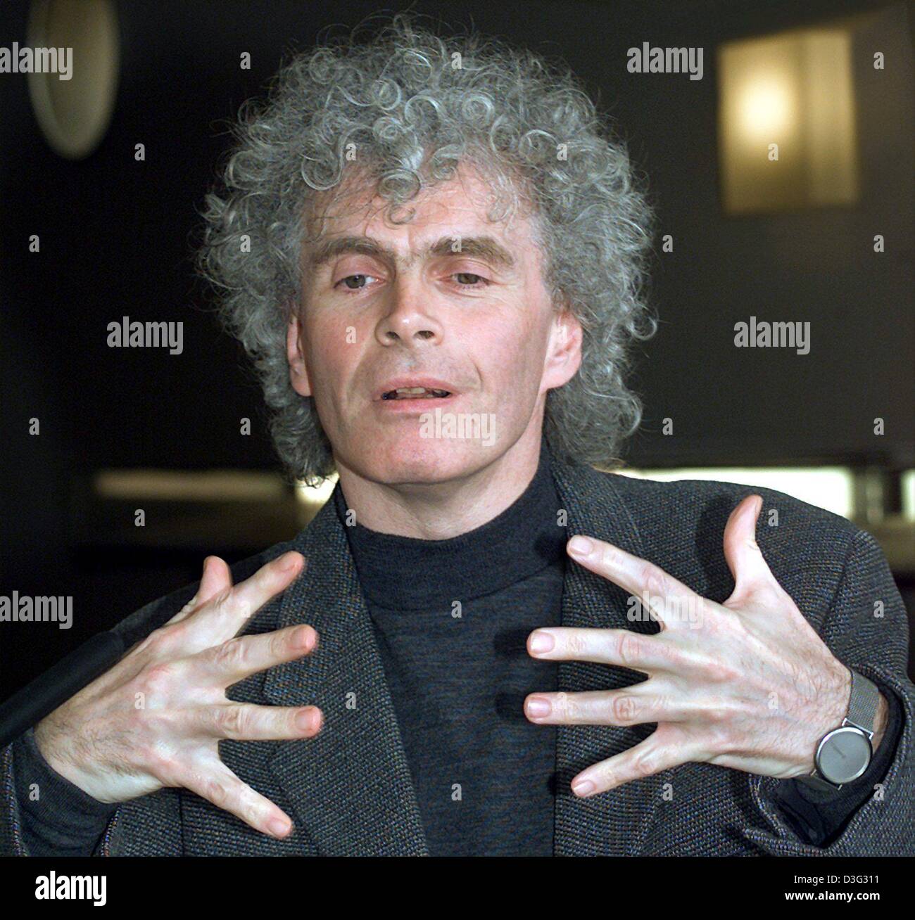(dpa files) - British conductor Sir Simon Rattle, pictured during a ...