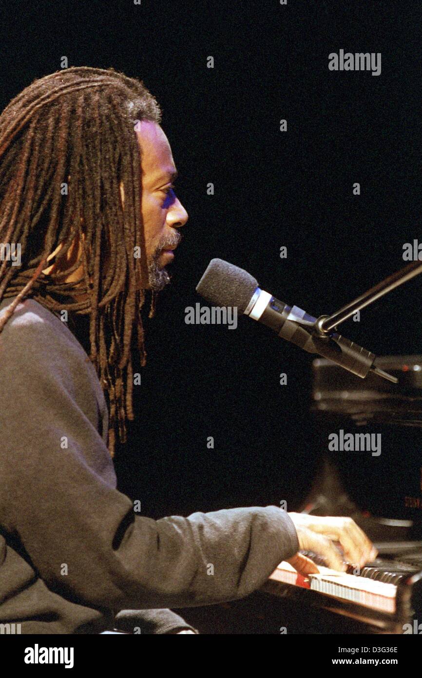 Bobby mcferrin hi-res stock photography and images - Alamy