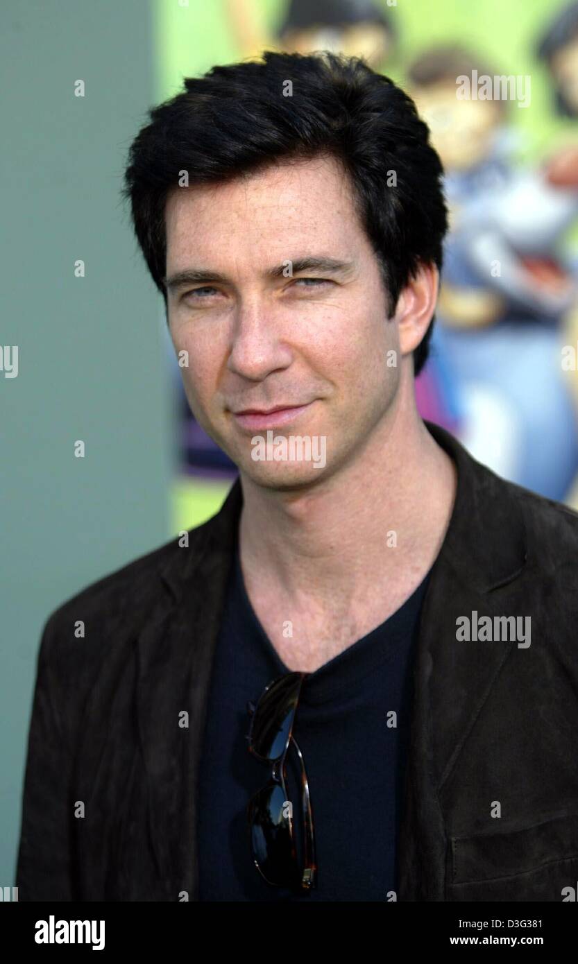 The jungle book 2 premiere hi-res stock photography and images - Alamy