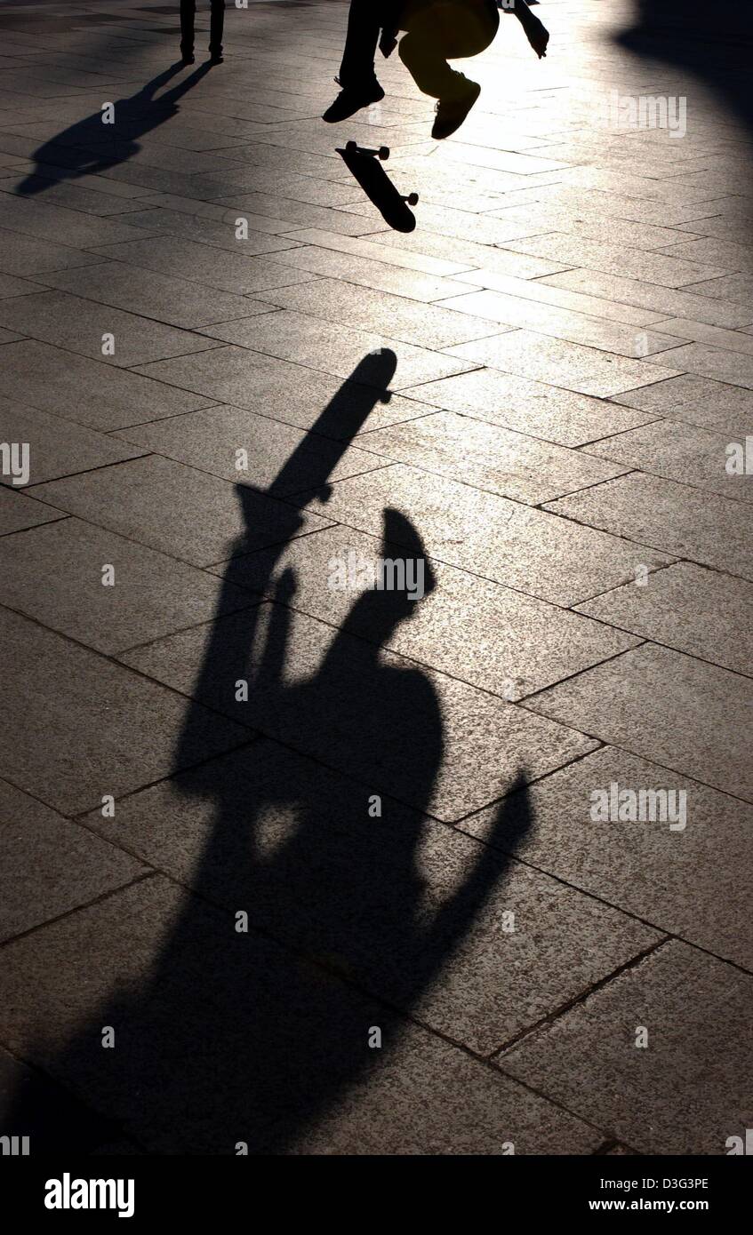 (dpa) - A skateboarder and his shadow pictured in Cologne, Germany, 21 ...