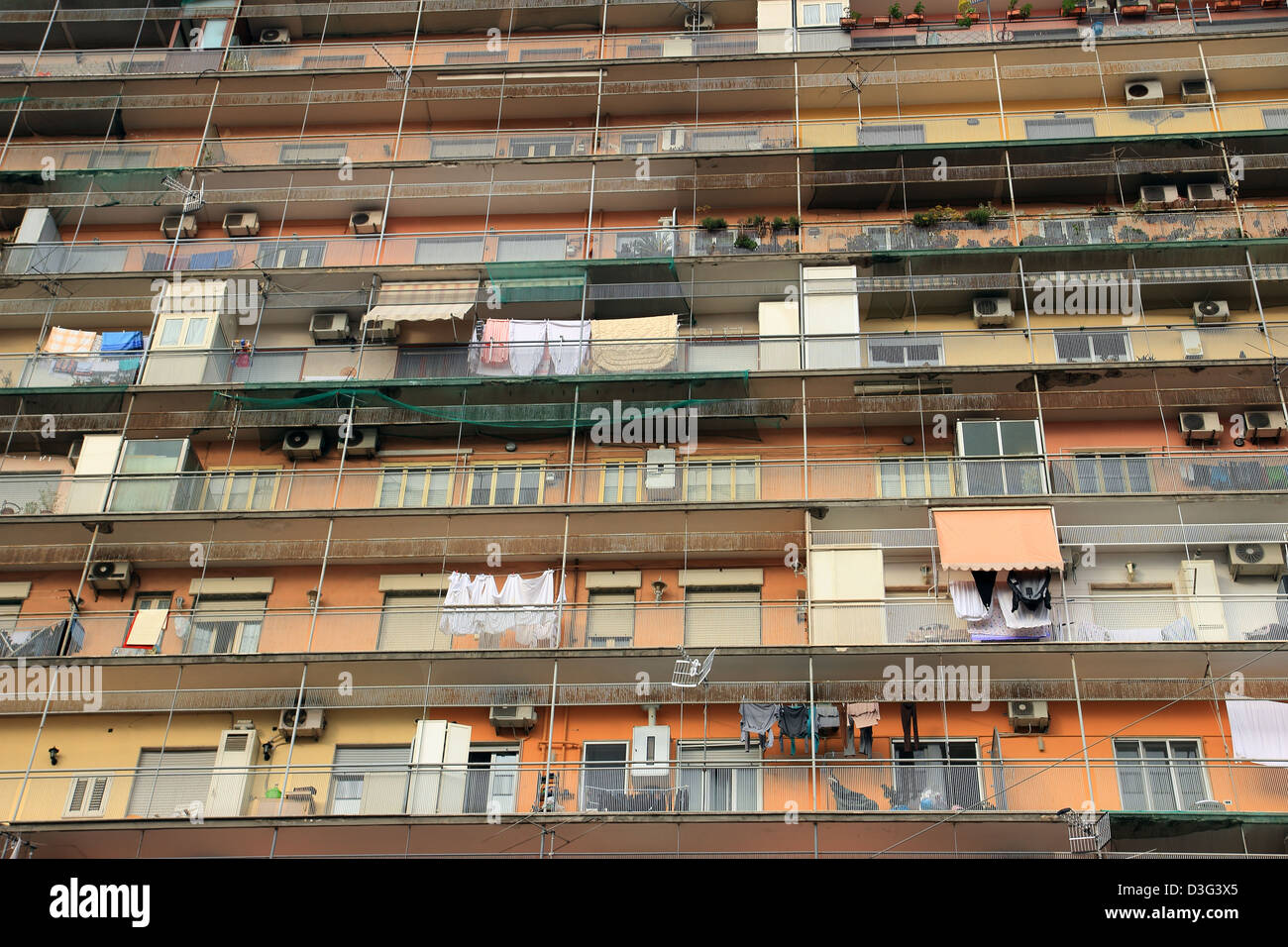 Flats of working class hi-res stock photography and images - Alamy