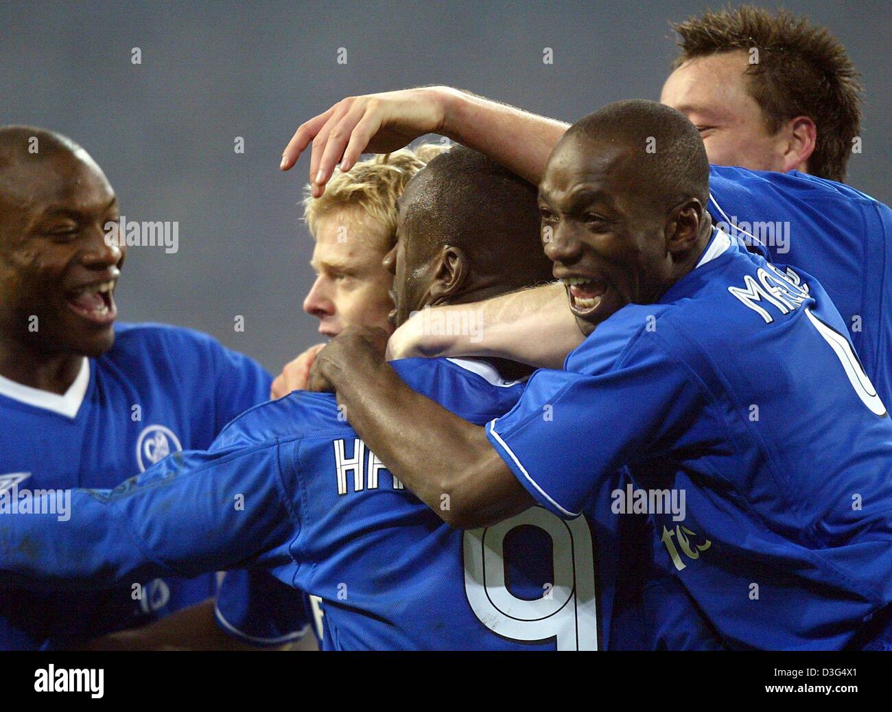 Damien duff chelsea 2003 hi-res stock photography and images - Alamy