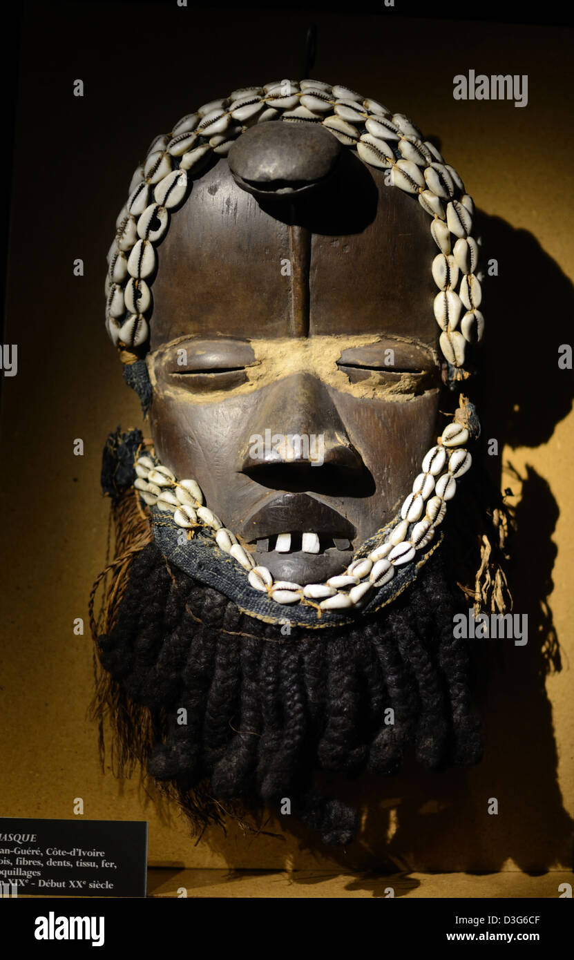 Tribal Art or Mask from Ivory Coast Wood Fiber Teeth Iron Shells end ...