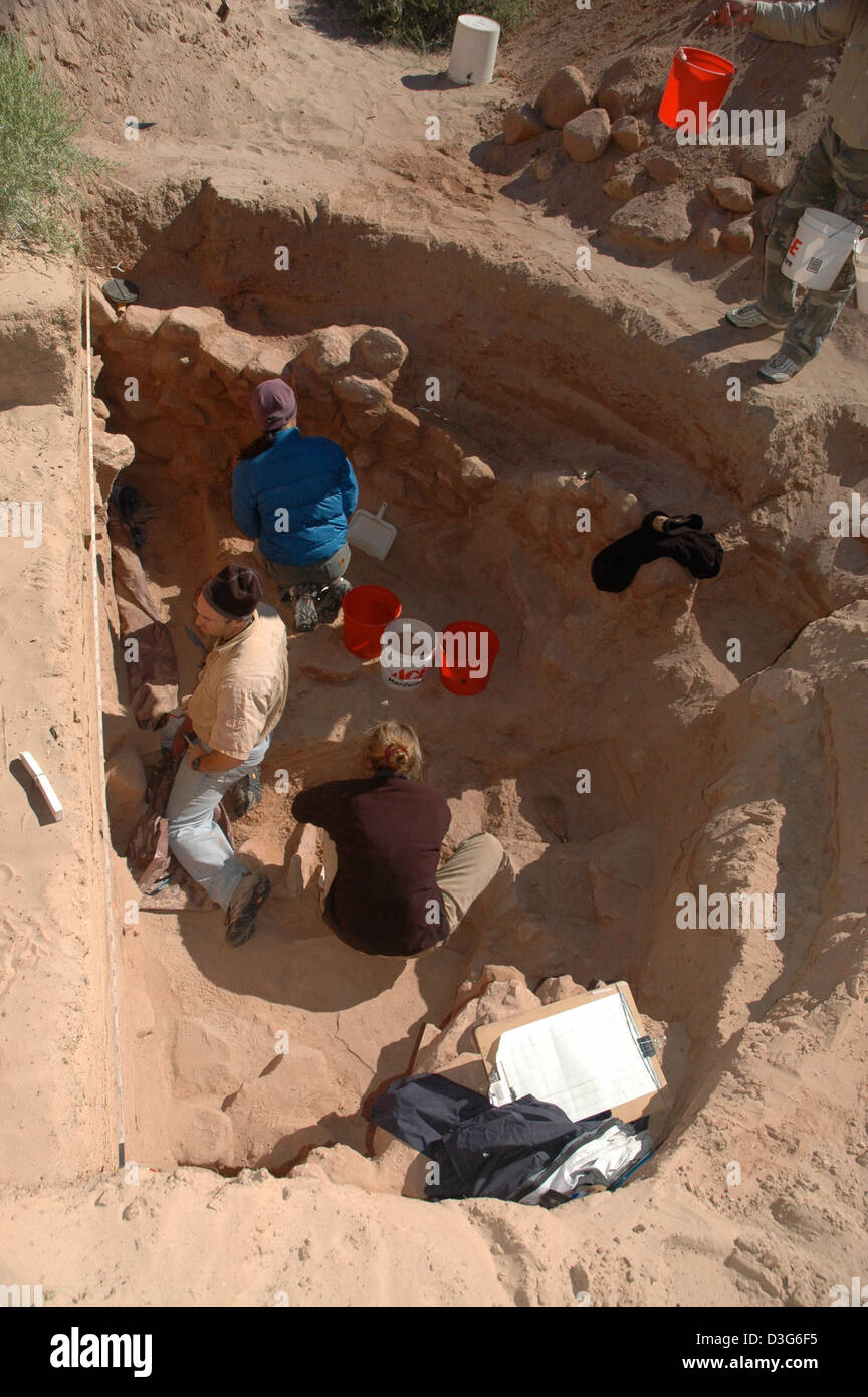 Grand Canyon archaeology digs uncover prehistoric artifacts, offering ...